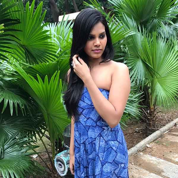 Shathiga (aka) Shadhiga Photos,Stills,photoshoot images,pics, gallery